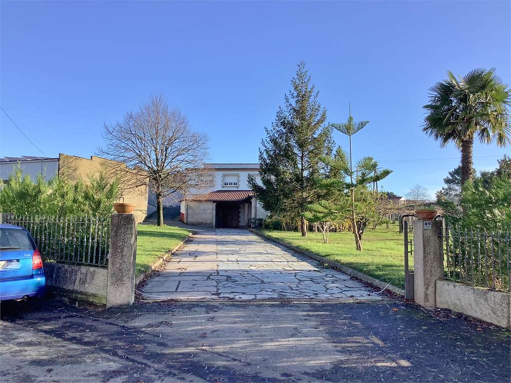 Bodegas Escudeiro, S.L. en Ribadumia