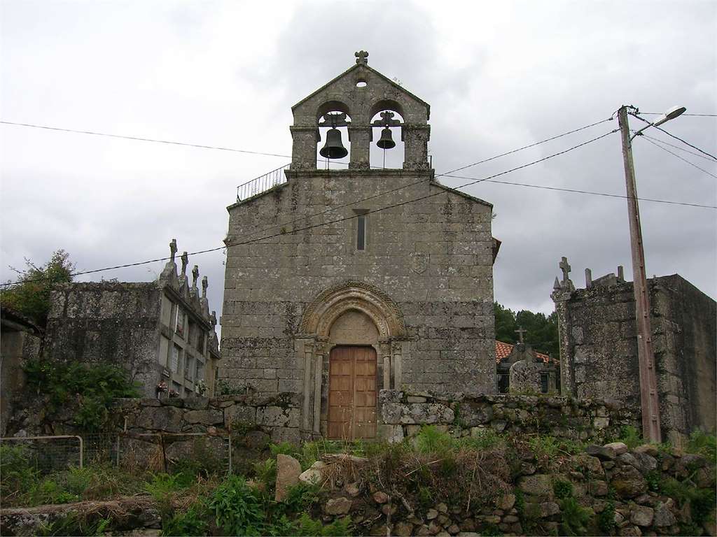 Iglesia de San Fiz de Navío en San Amaro