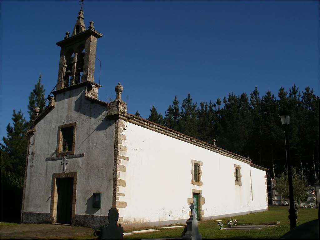 Iglesia de Santa María de Cardama en Oroso