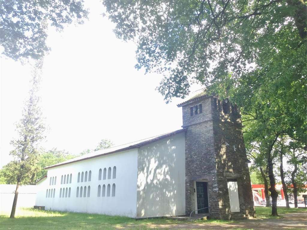 Iglesia de Santa María de Deixebre en Oroso