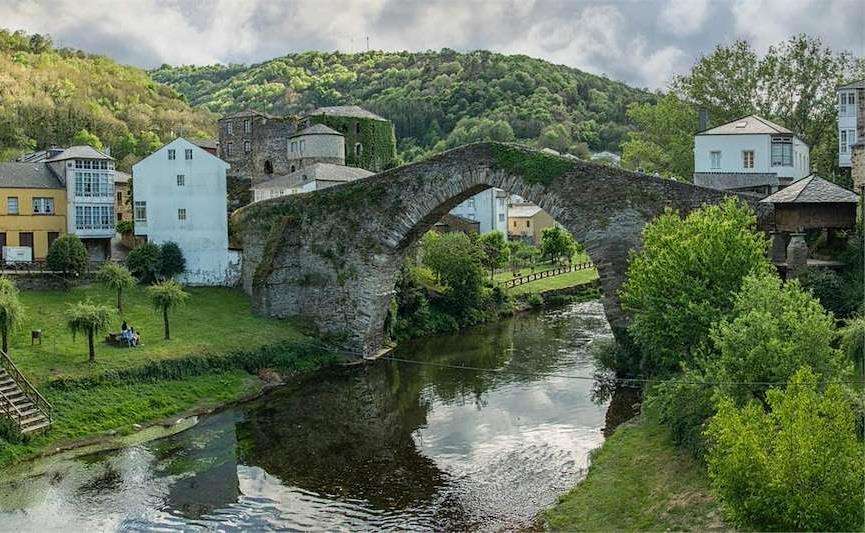 Descubre Navia de Suarna. Que ver y que hacer en Navia de Suarna