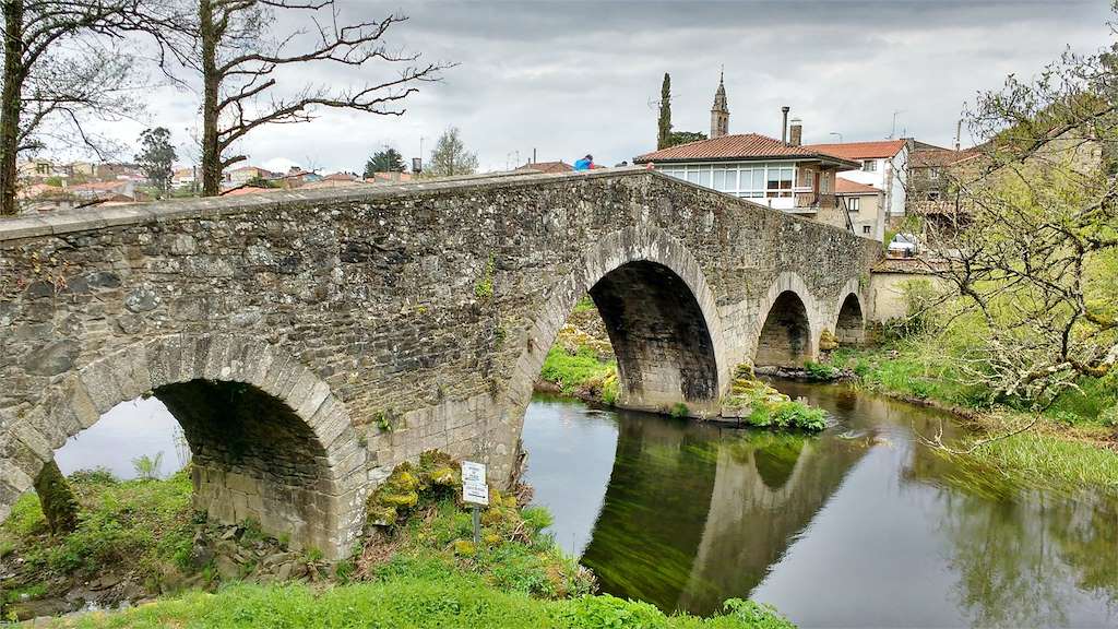 Ponte Medieval de Furelos en Melide