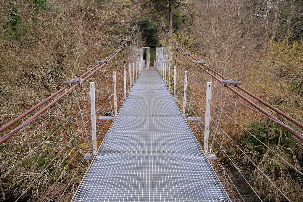 Puente Colgante Xirimbao en Teo