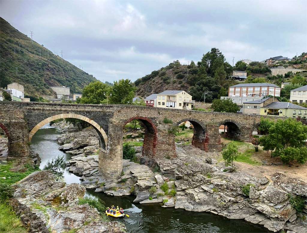 Puente de Sobradelo en Carballeda de Valdeorras