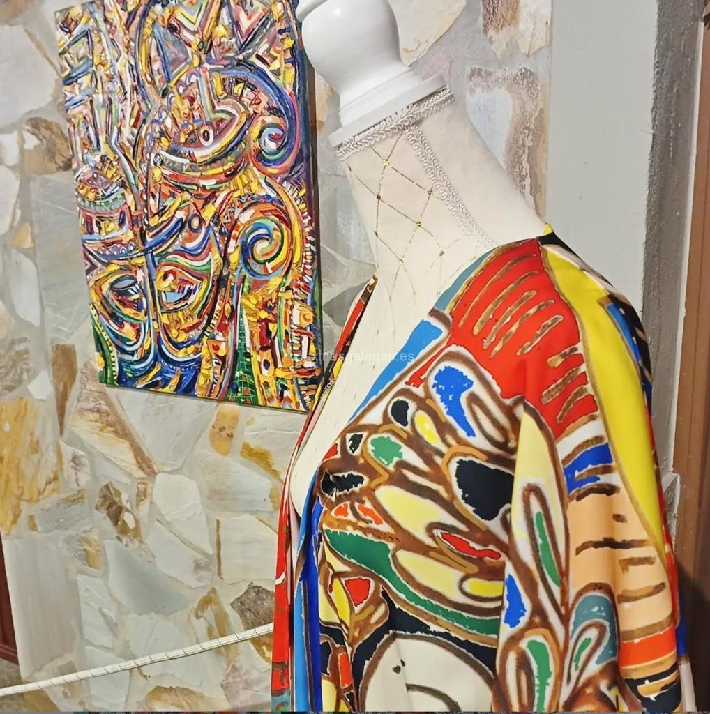 Pintora Artística Carina Rodríguez en A Rúa