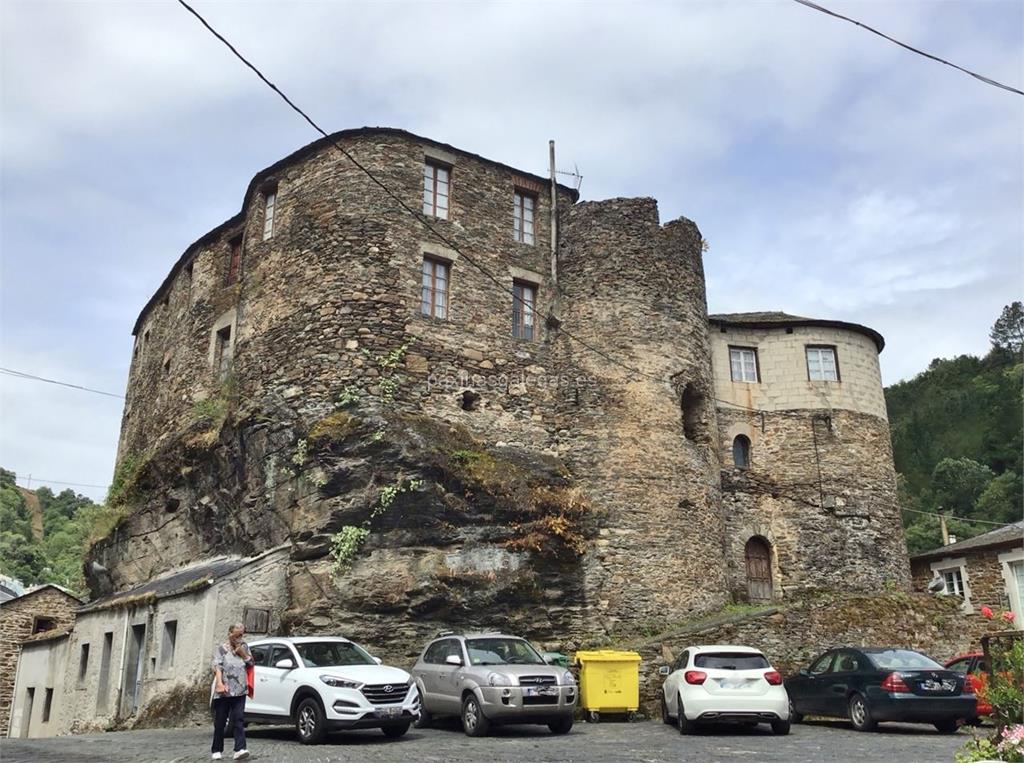 Castillo de Navia de Suarna en Navia