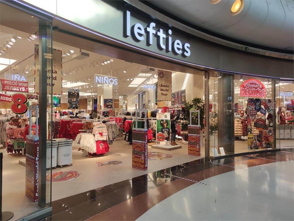 Tienda de Ropa Lefties en A Coruña