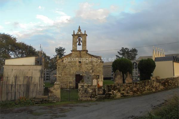 Parroquia y Cementerio de Santiago de Trasmonte en Friol