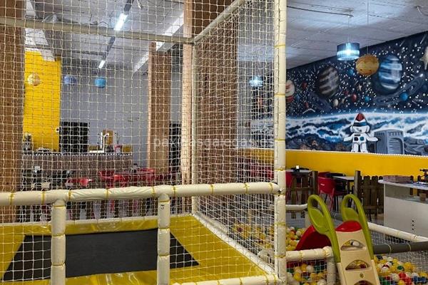 Parque Infantil Pekemundo en Tui